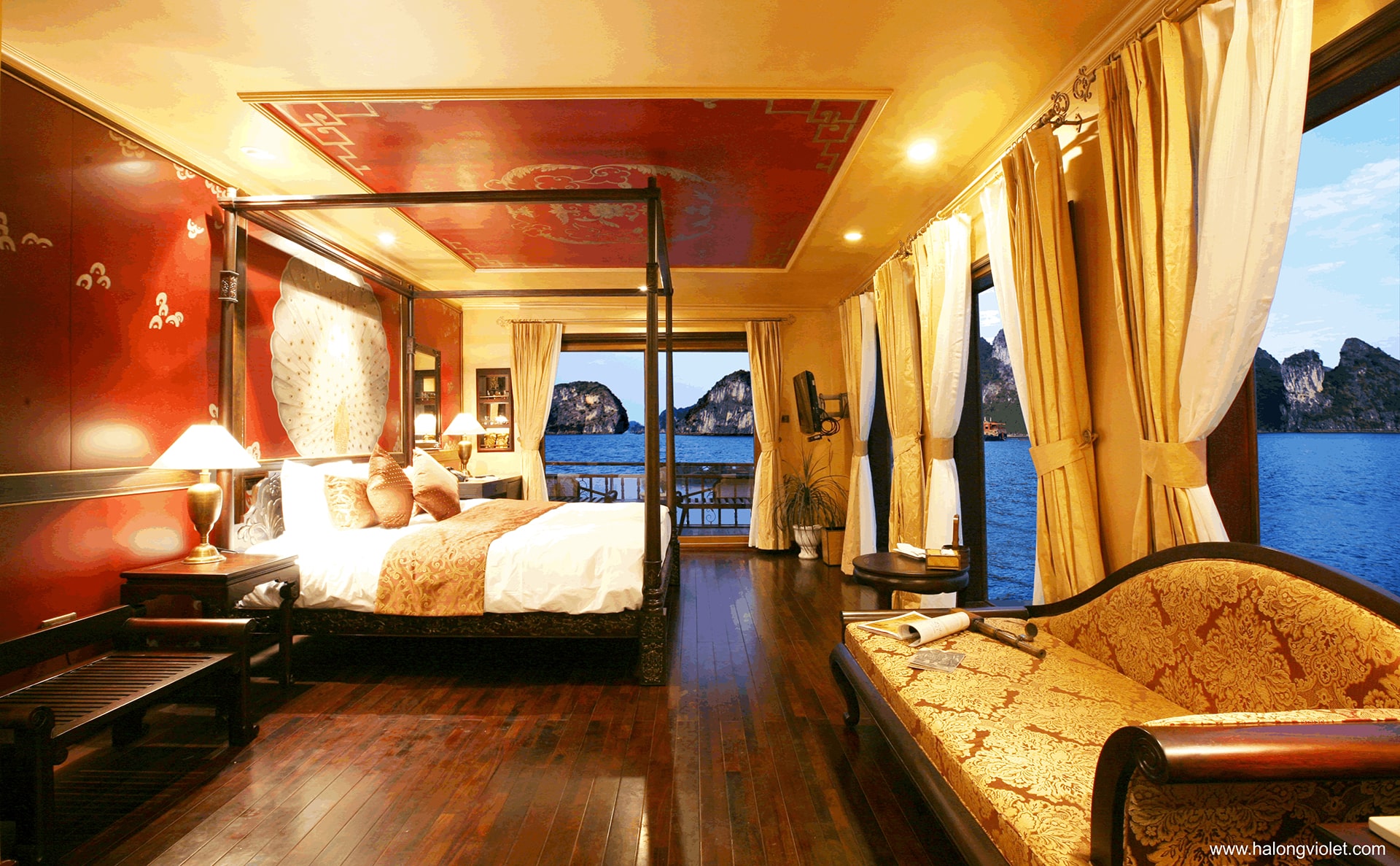 Halong Violet Boat – Asiatique Design